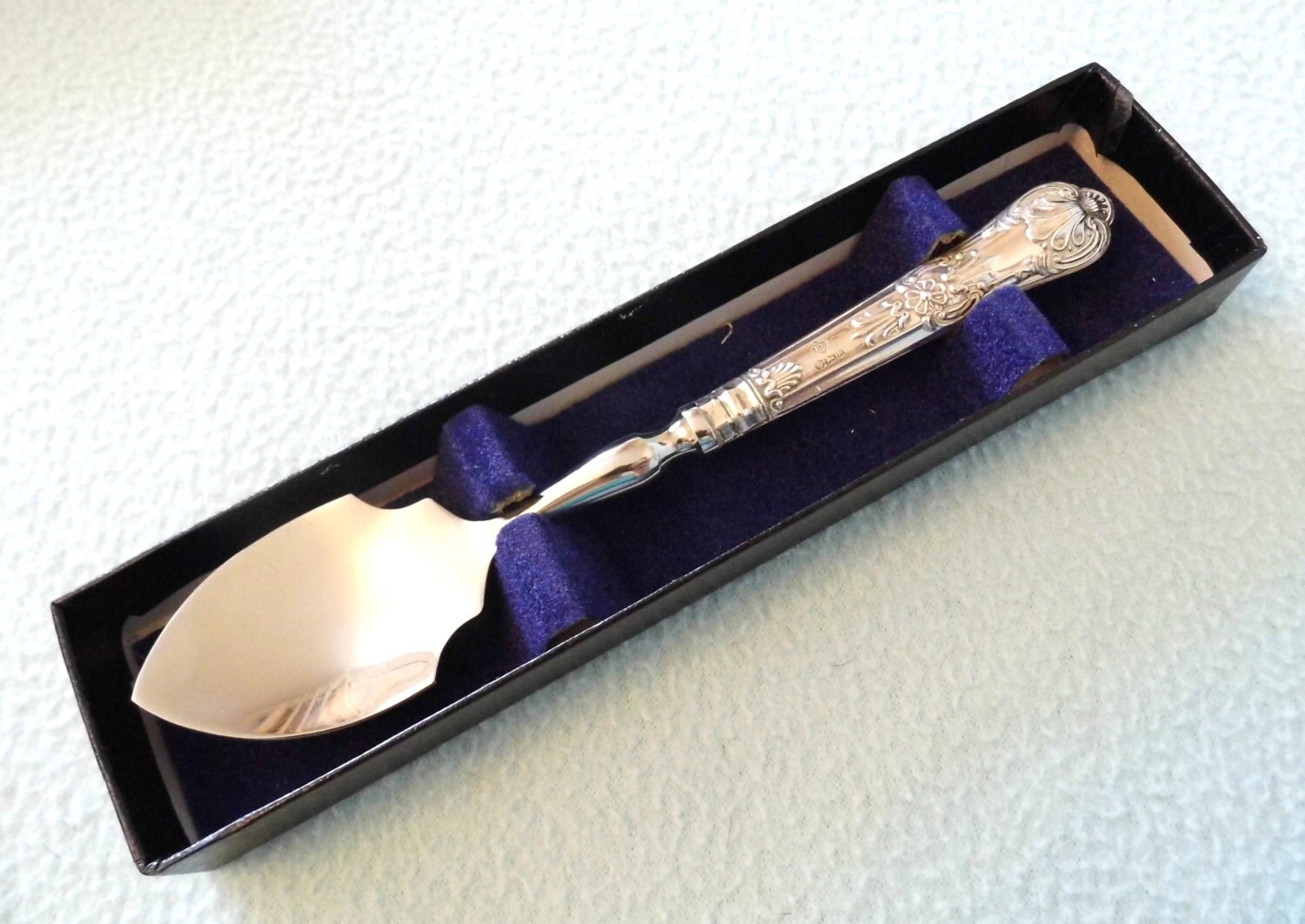 FREE POST – Boxed Vintage Stainless Steel and Sterling Silver Handled ...