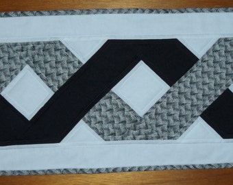 Twisted table runner | Etsy