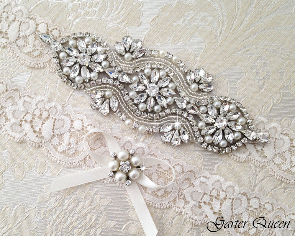 Ivory Lace Garter Set EXCLUSIVE Wedding Garter Set Bridal