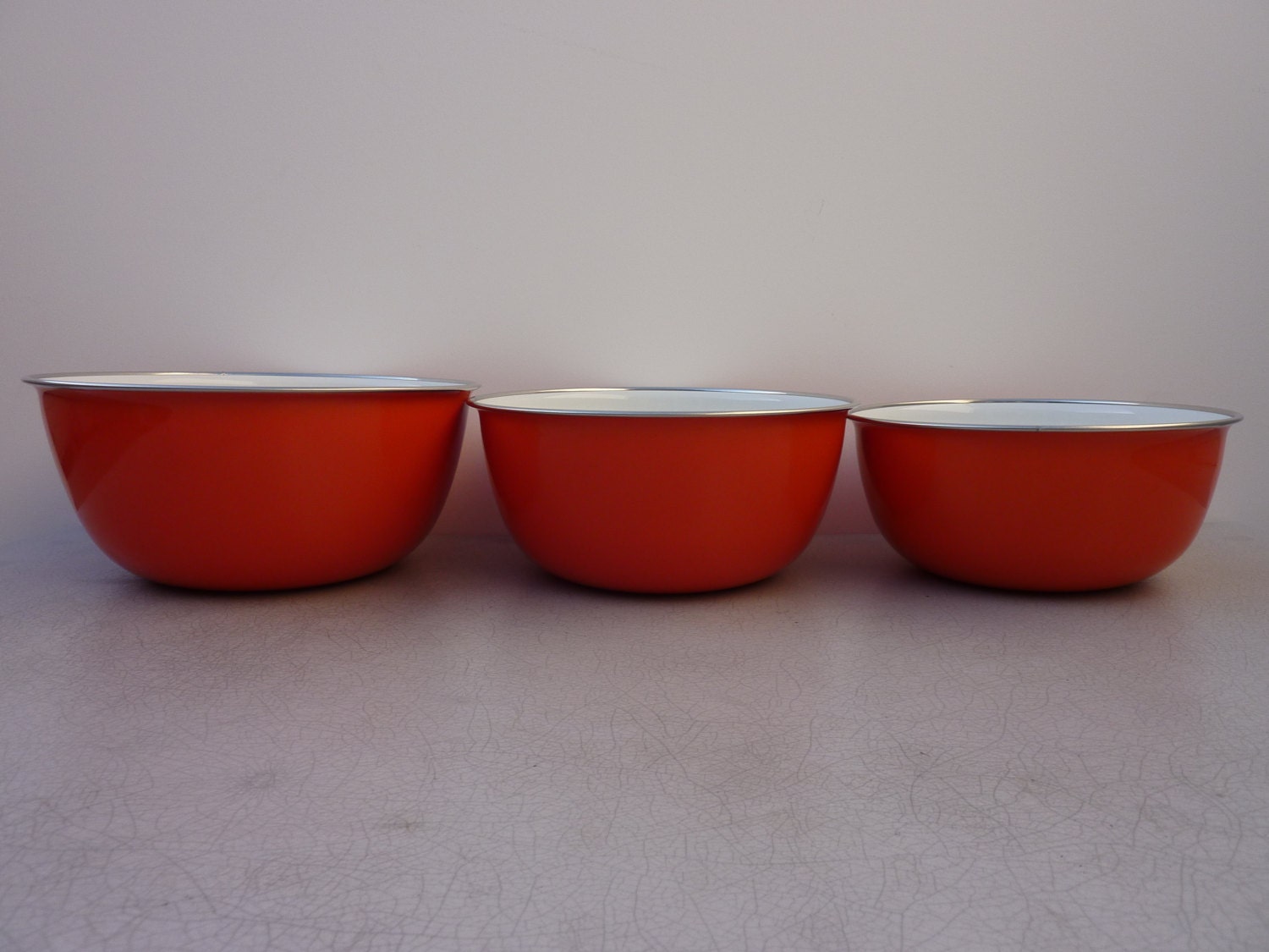 Enamelware Solid Color Mixing Bowls Set of 3 Vintage 70's