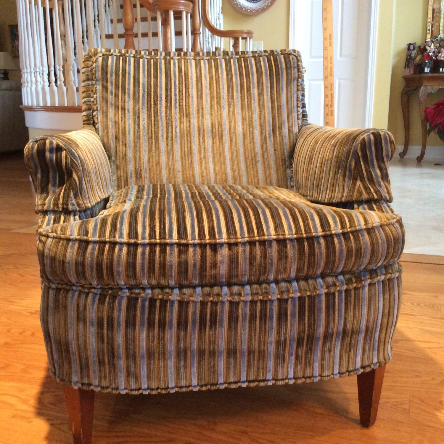 Mid Century lounge chair velvet striped Retro armchair – Haute Juice