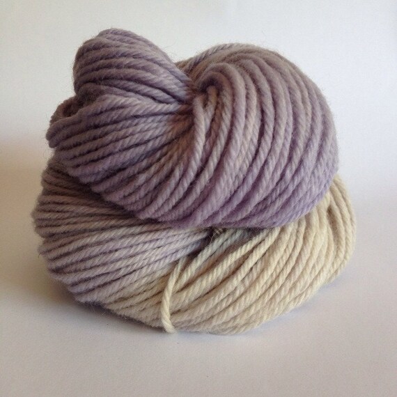Items similar to Lilac ombré wool yarn on Etsy