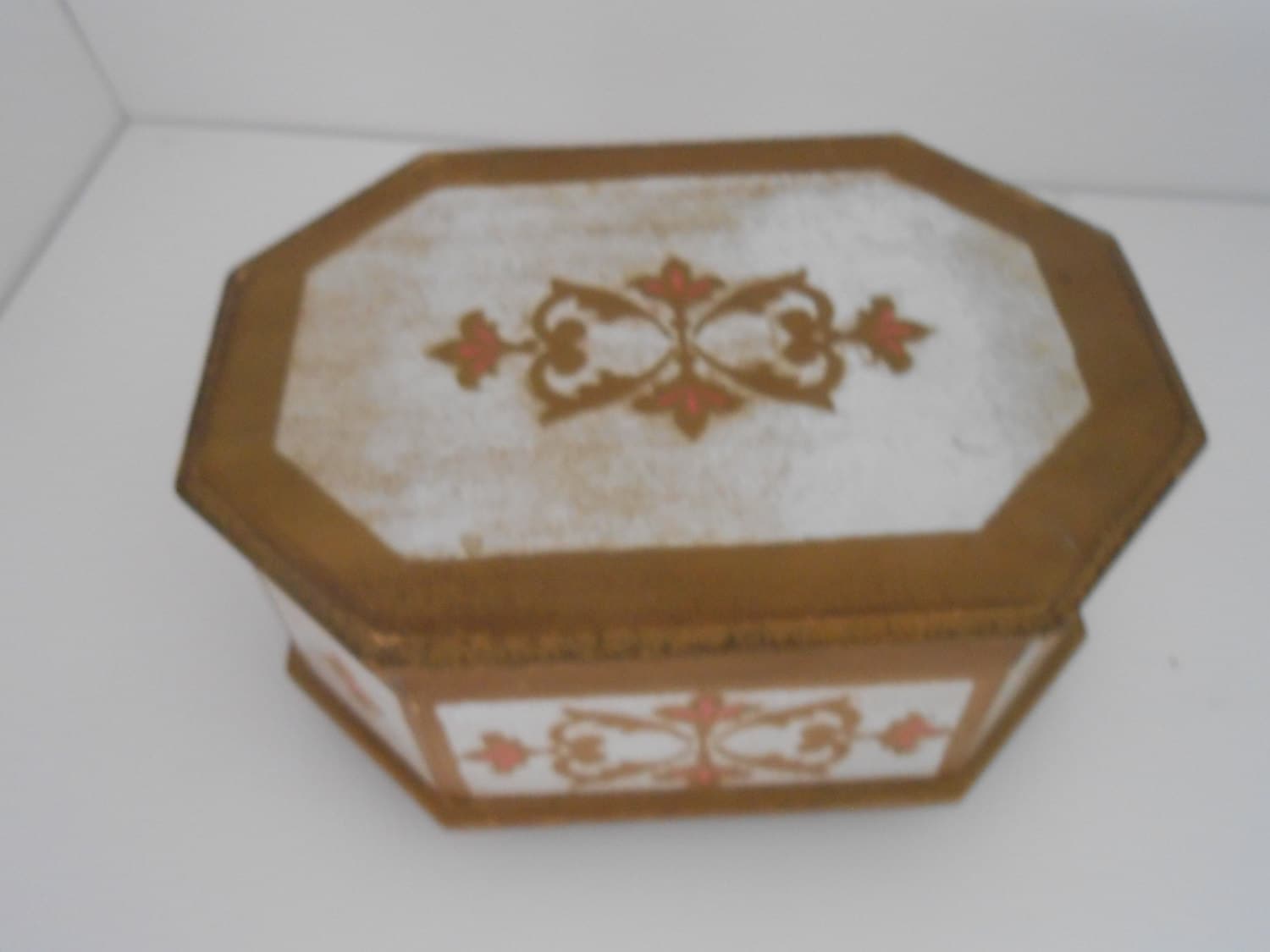 Vintage Music Box Gold Gilded Jewelry Box Music Box 1960s – Haute Juice