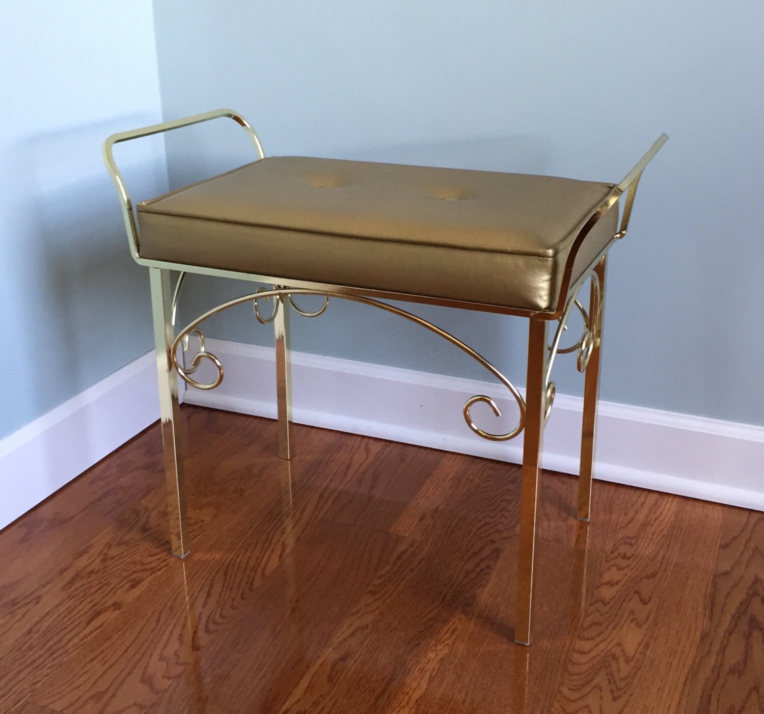Gorgeous Hollywood Regency Vanity Chair – Haute Juice