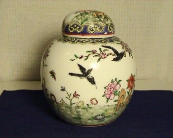 Popular items for antique chinese jar on Etsy