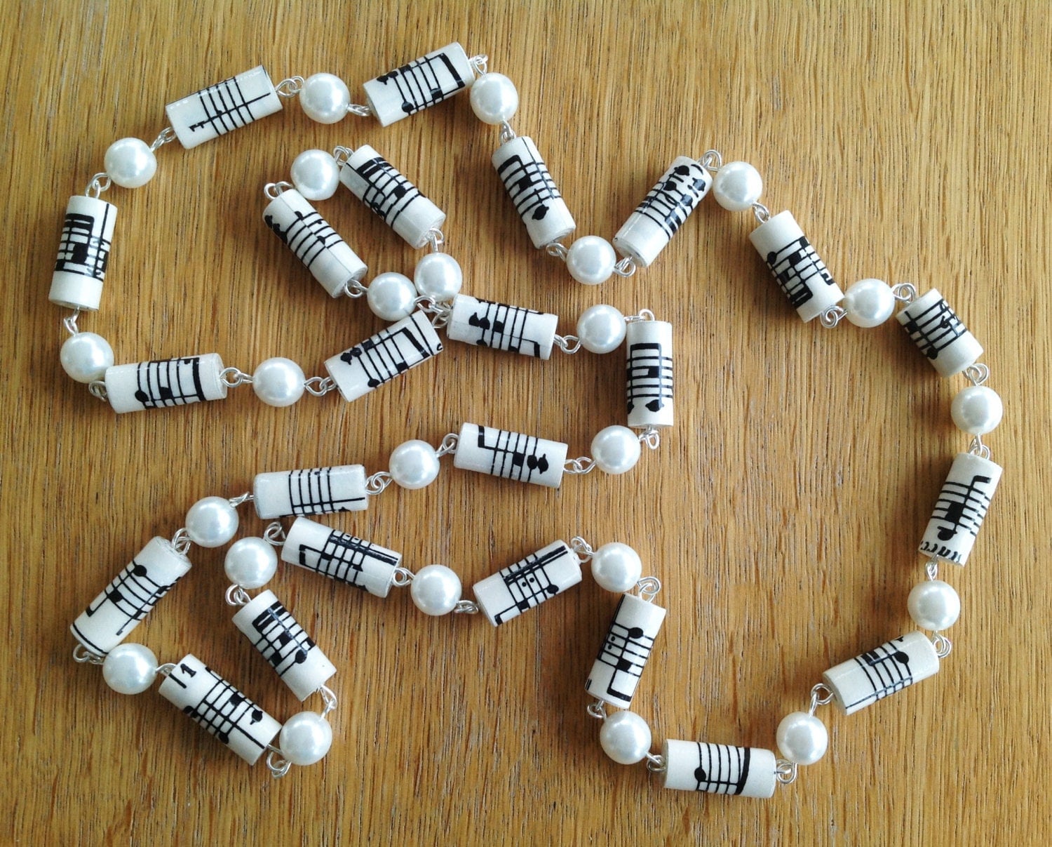 Music Notes paper bead necklace with pearls