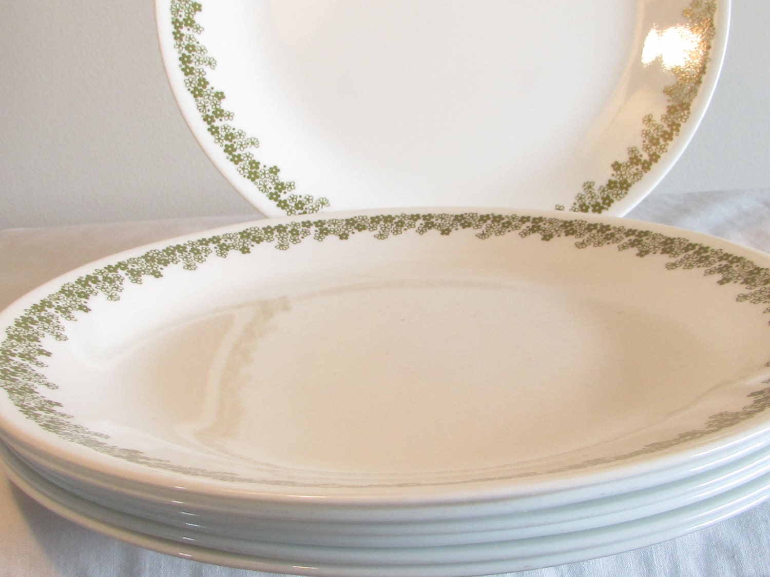 Corelle Dinner Plates Spring Blossom Corelle Dinner Plates Green Crazy ...