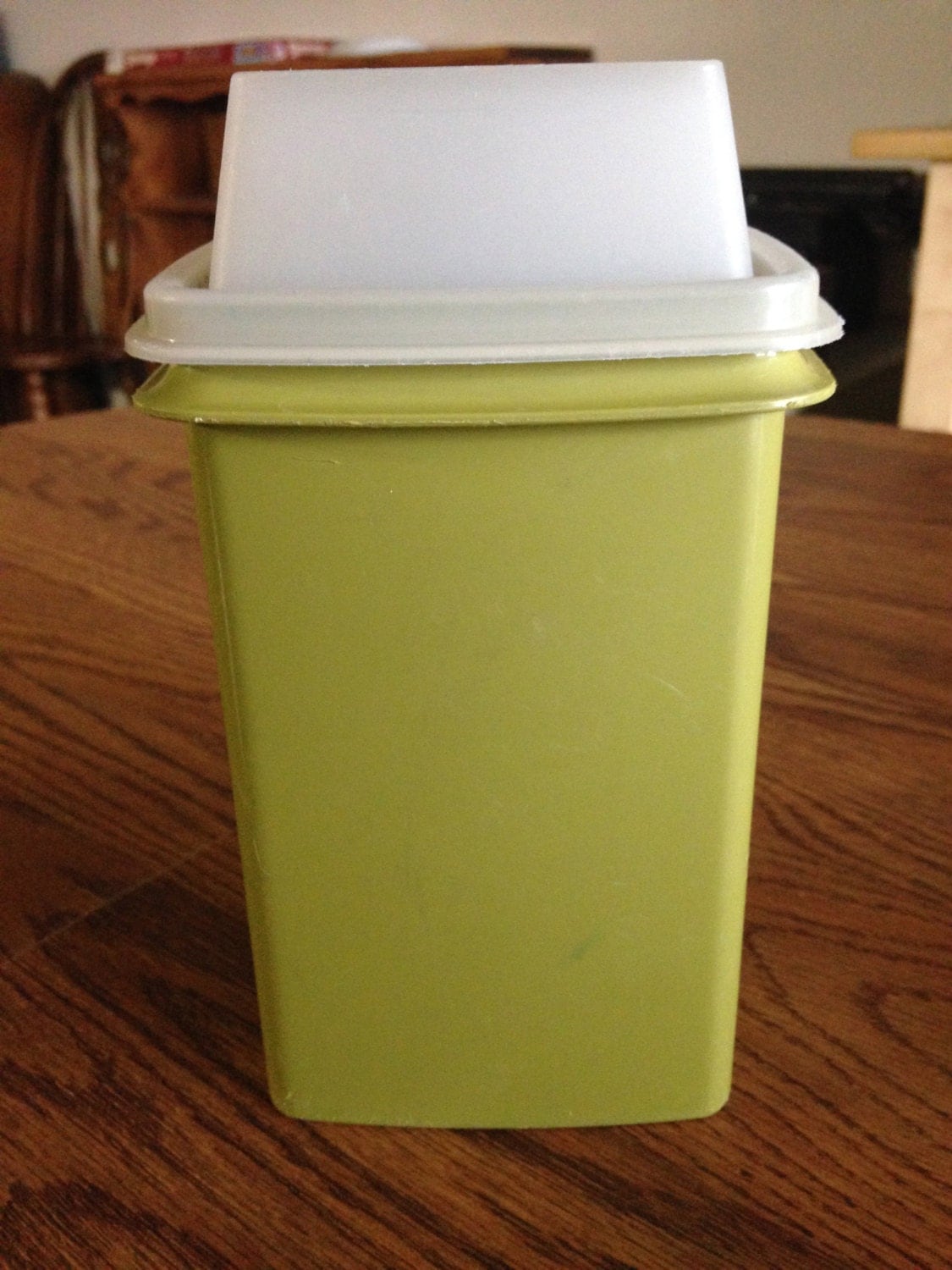 Vintage Tupperware Pickle Saver Container 1330 Green – Haute Juice