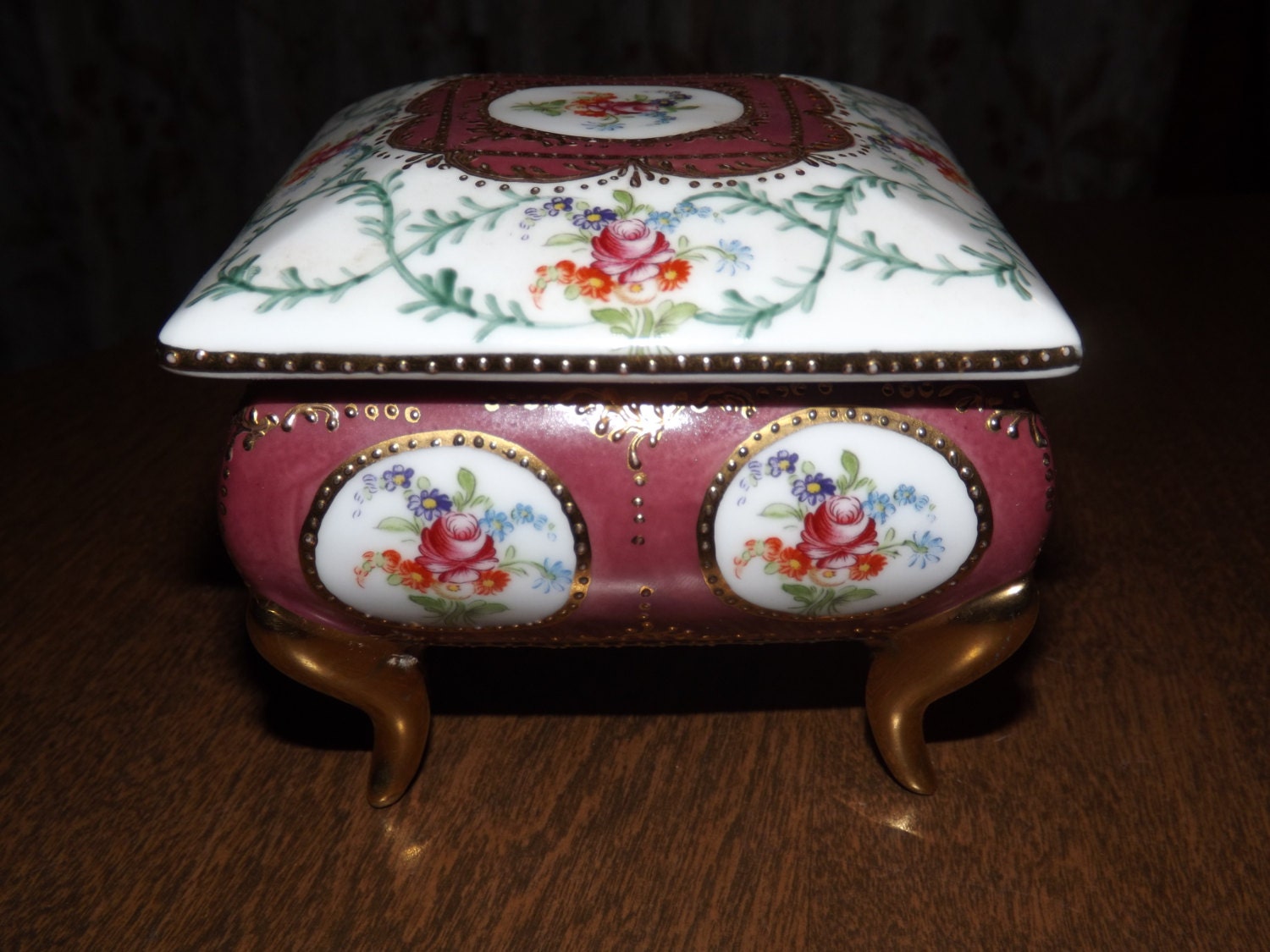 Vintage PORCELAIN JEWELRY BOX Hand Painted Oriental Style with ...