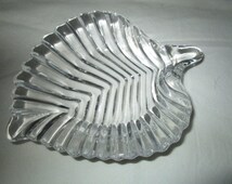 Popular items for crystal dish on Etsy