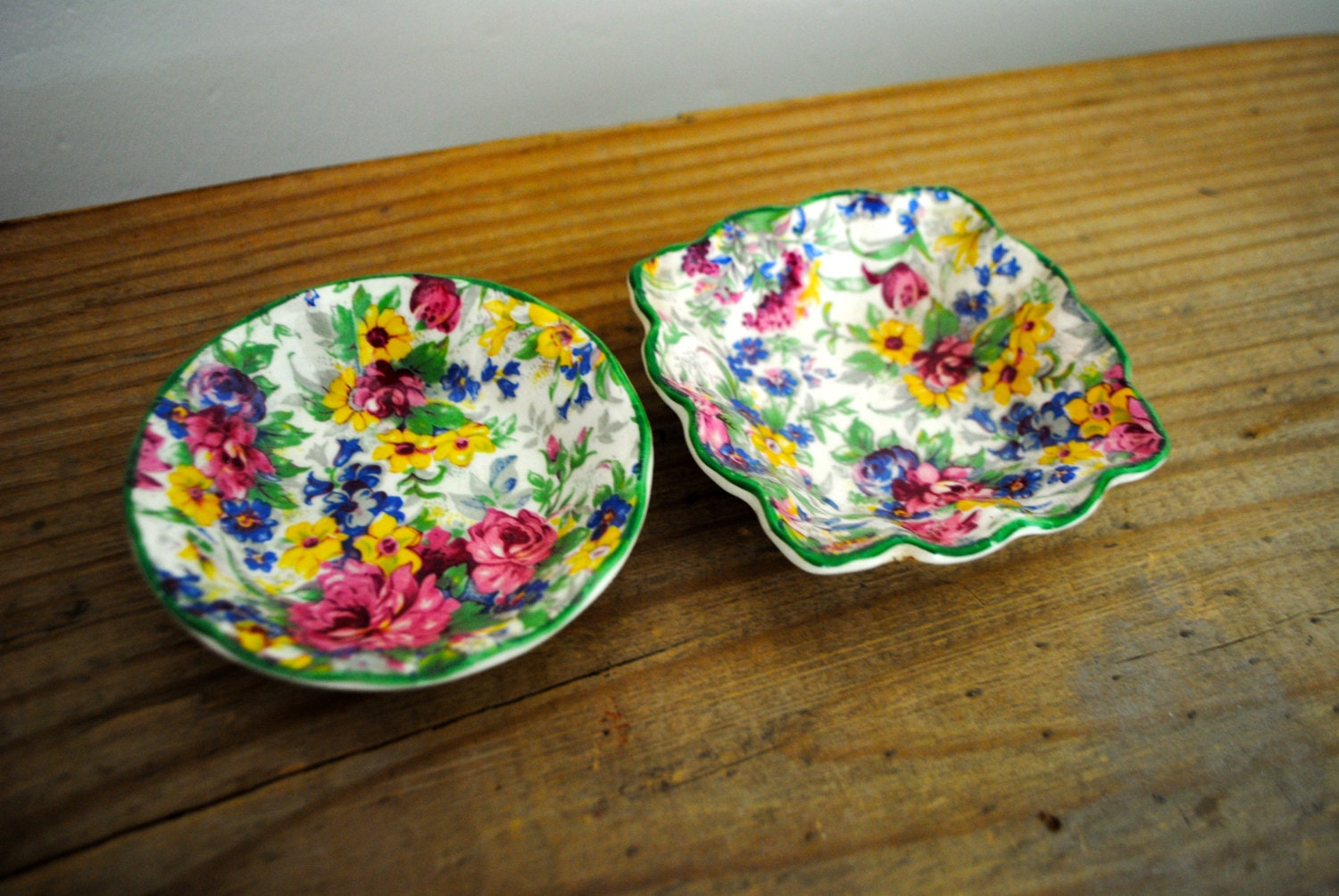 Two beautiful VINTAGE English Midwinter Burslem “Chintz” pattern dishes ...