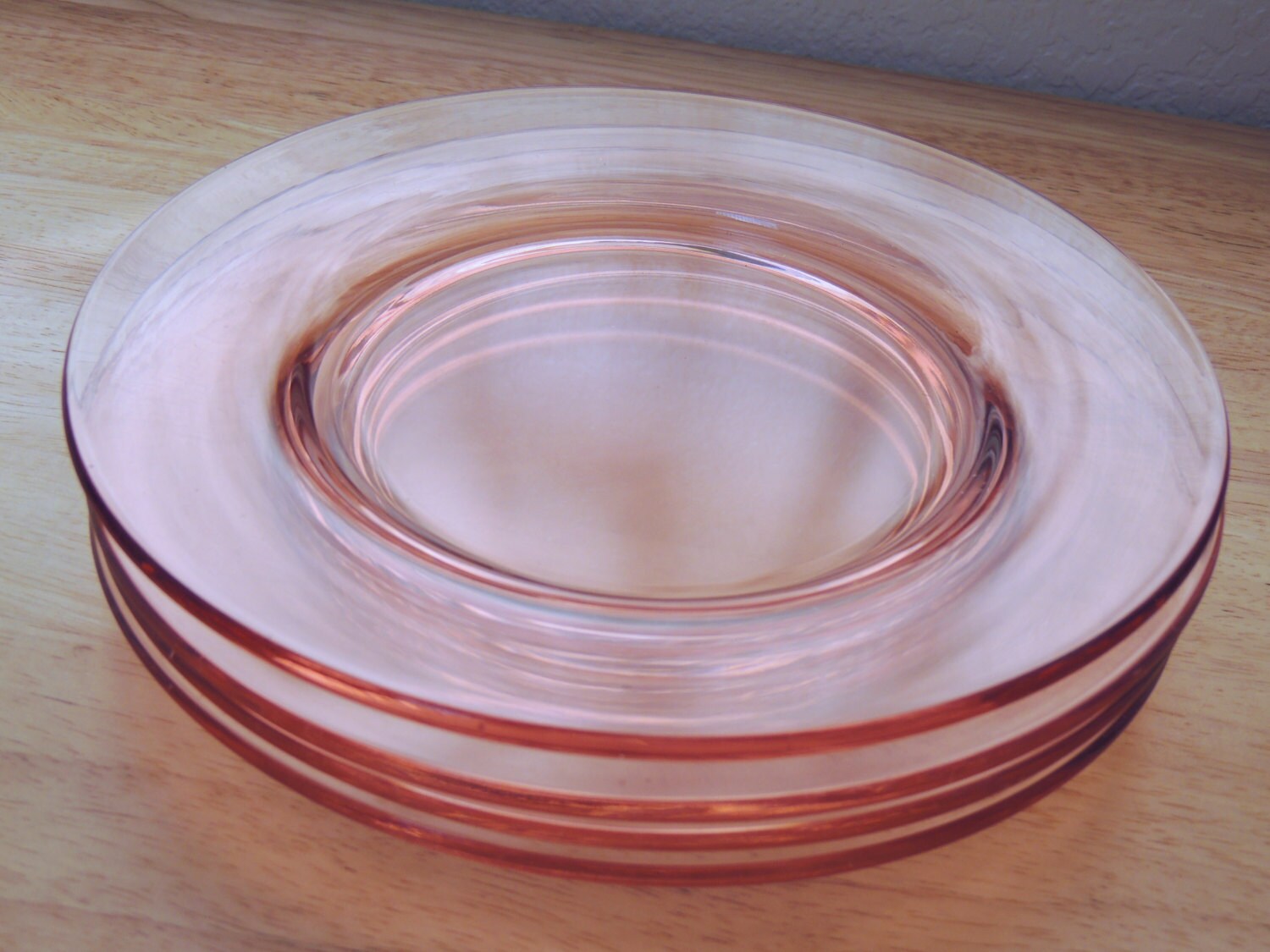 Pink Elegant Glass Set of 4 Salad/Luncheon Plates