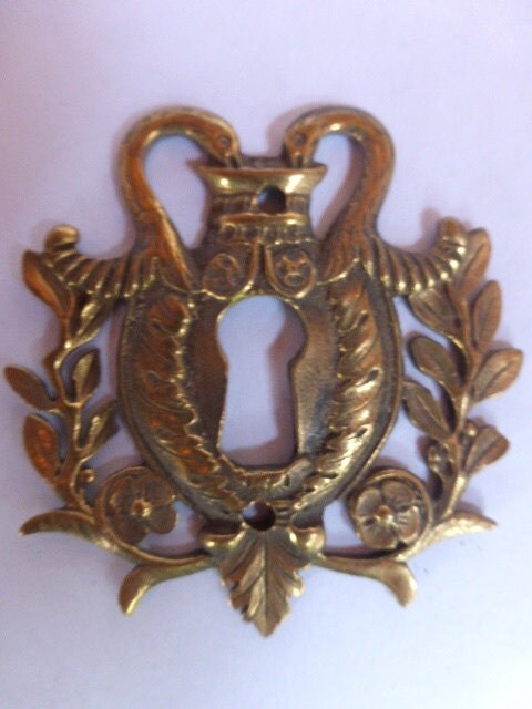 French Antique swan neck keyhole mounts – Haute Juice