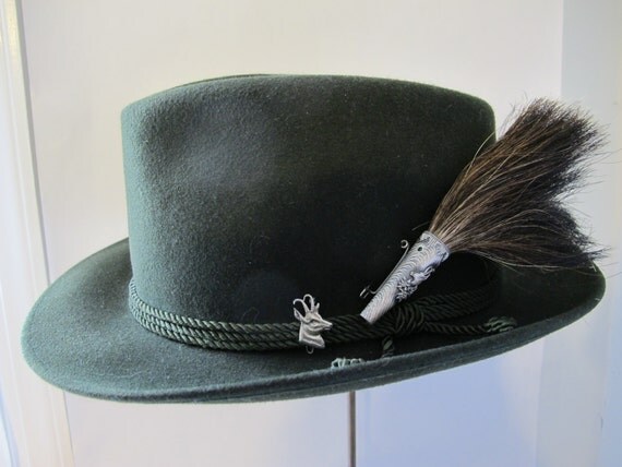 BAVARIAN GERMAN Loden Green Wood Men's Hat by MaisonettedeMadness