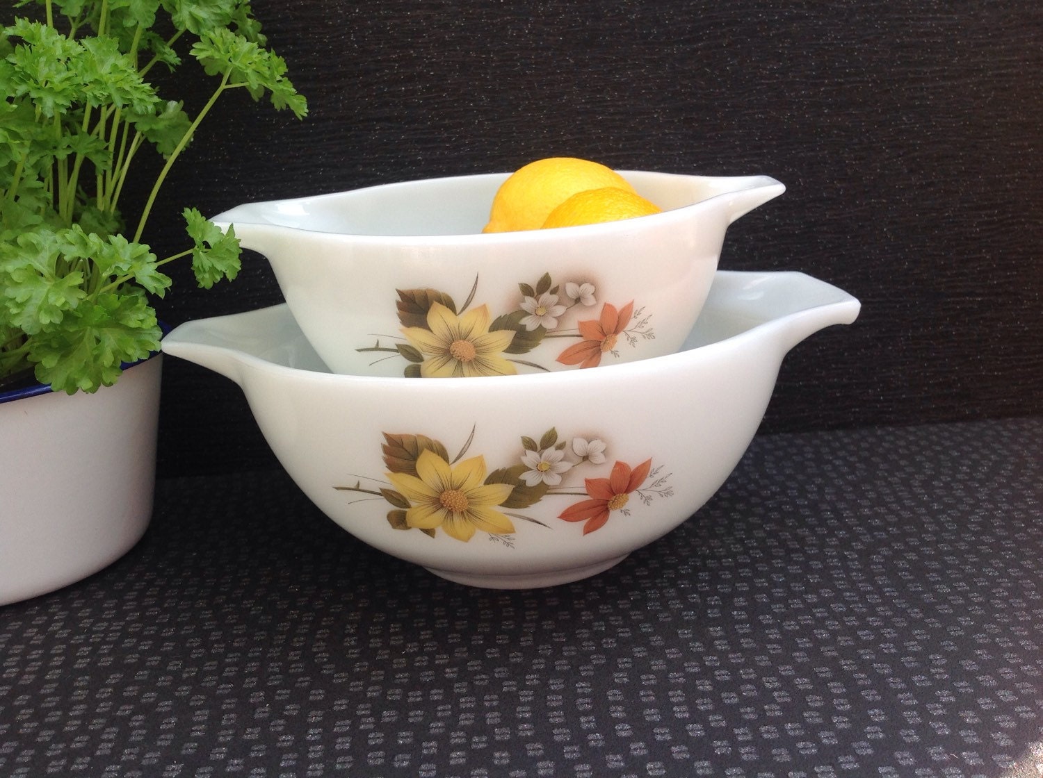 1960’s JAJ Pyrex Autumn Glory mixing bowls perfect – Haute Juice