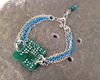 NASA Shuttlecraft Created From Upcycled Computer Parts