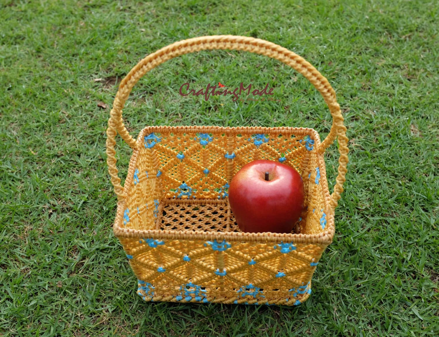 Macrame BasketHandmadeMedium sizeNatural color Gold and