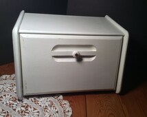 Popular items for wooden bread box on Etsy