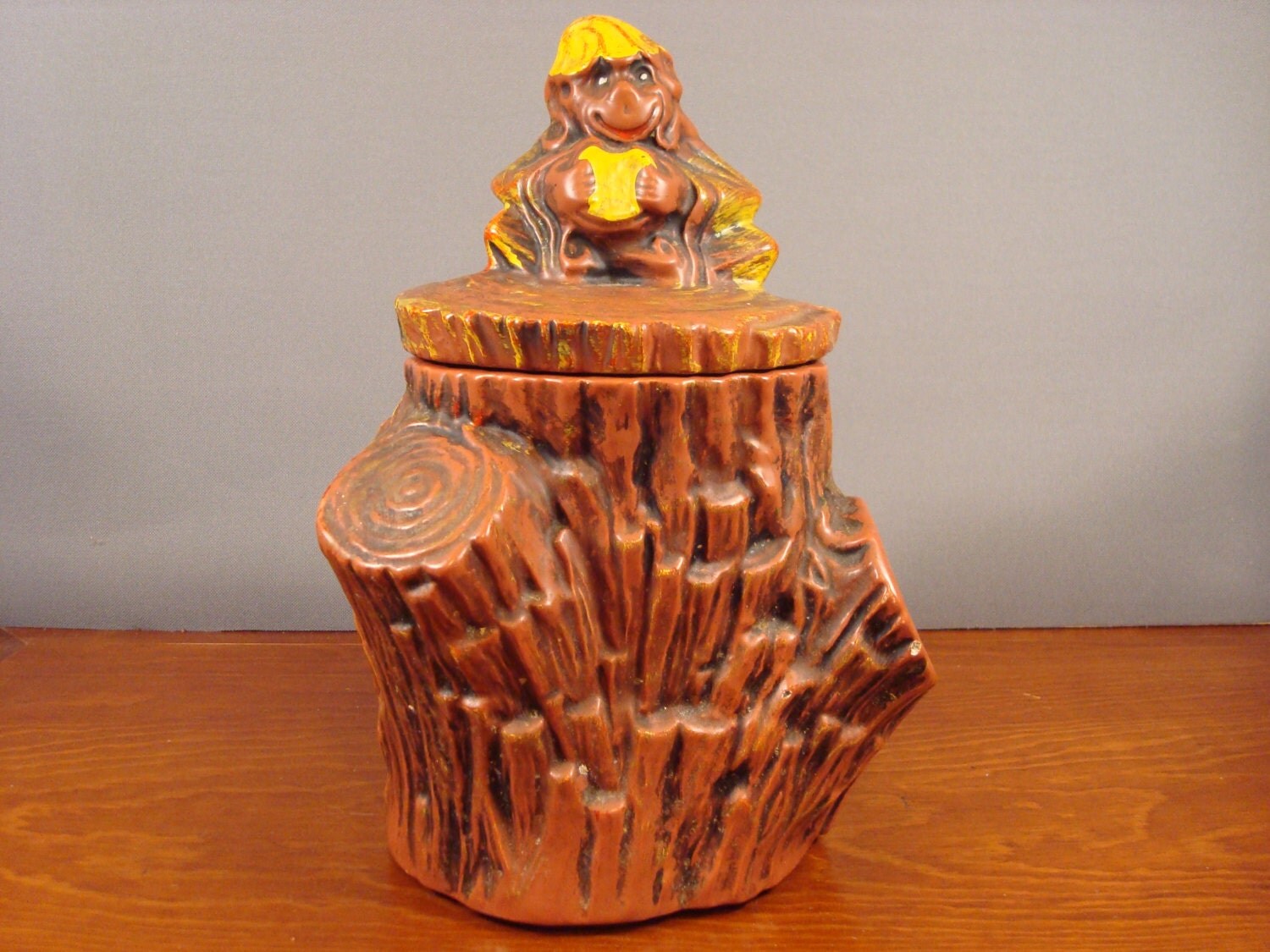 Nice vintage McCoy tree stump cookie jar with monkey lid – Haute Juice