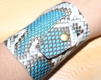 Wide leather cuff | Etsy