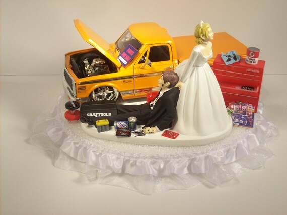 AUTO Mechanic Bride and Groom 1972 Chevrolet Cheyenne Pickup