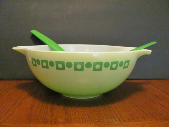Pyrex Green Dot Squares Salad Bowl Serving Original Box