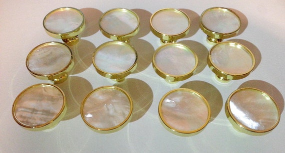 Mother of Pearl Round Knobs Kitchen Knob Bathroom by DESIGNBYELLO