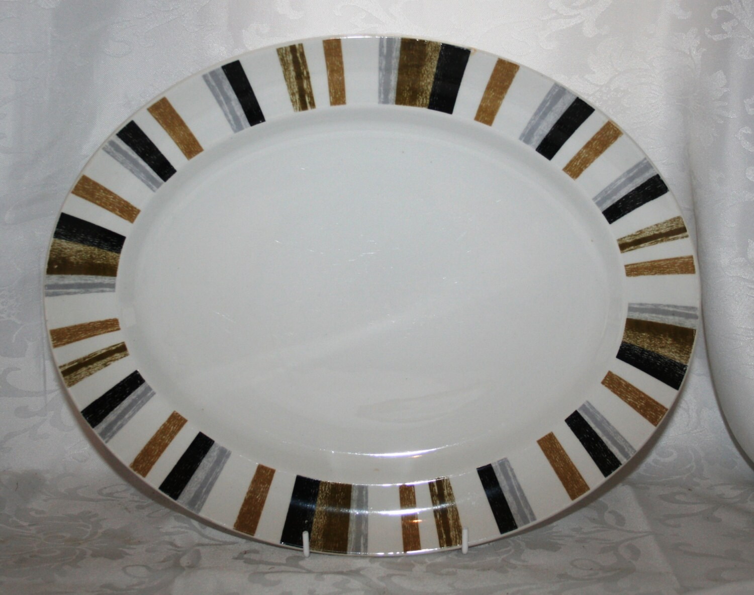 Midwinter Large Oval Serving Plate – Queensberry – Haute Juice