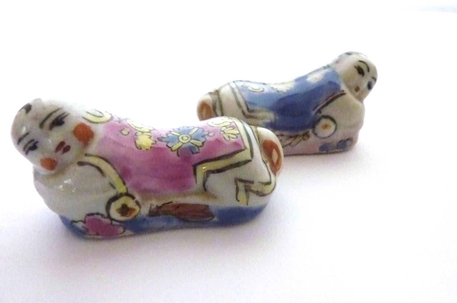 Vintage Chinese Porcelain Reclining Boy Pillow Chopsticks Rest Statue ...