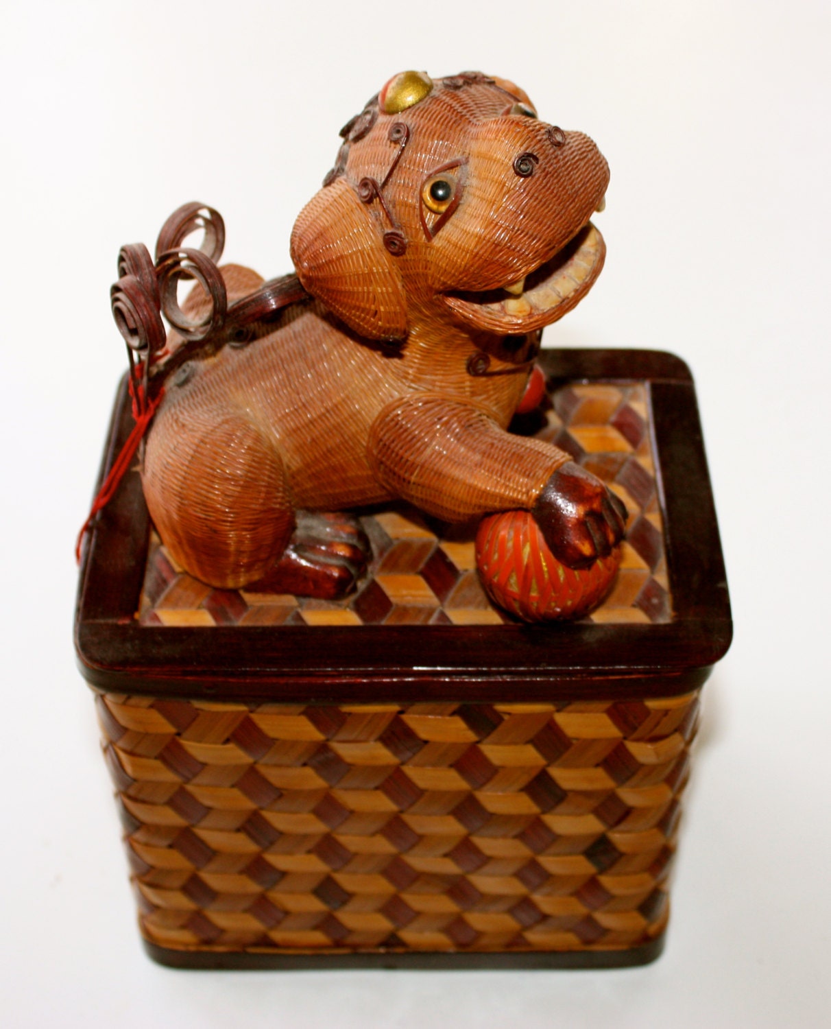 Chinese Foo Dog/Guardian Lion Bamboo Box – Haute Juice