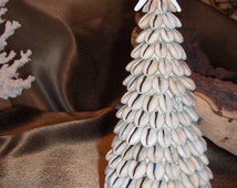 Popular items for seashell decor on Etsy