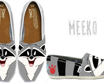 Disney's Pocahontas and The Little Mermaid Inspired Hand-painted Tom Shoes