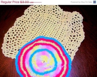 Popular items for colored doilies on Etsy