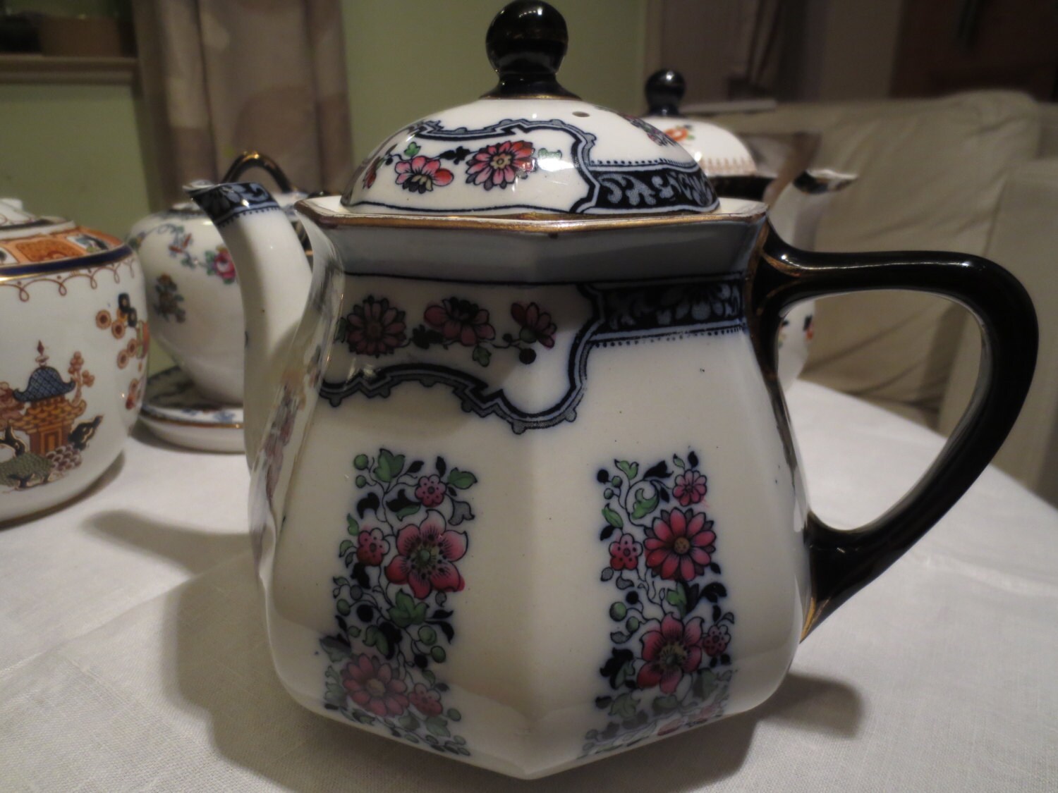 Teapot in Losol Ware by Keeling & Co Romney Pattern early