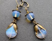 Popular items for moonstone earring on Etsy