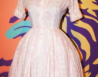 Stepford wives | Etsy