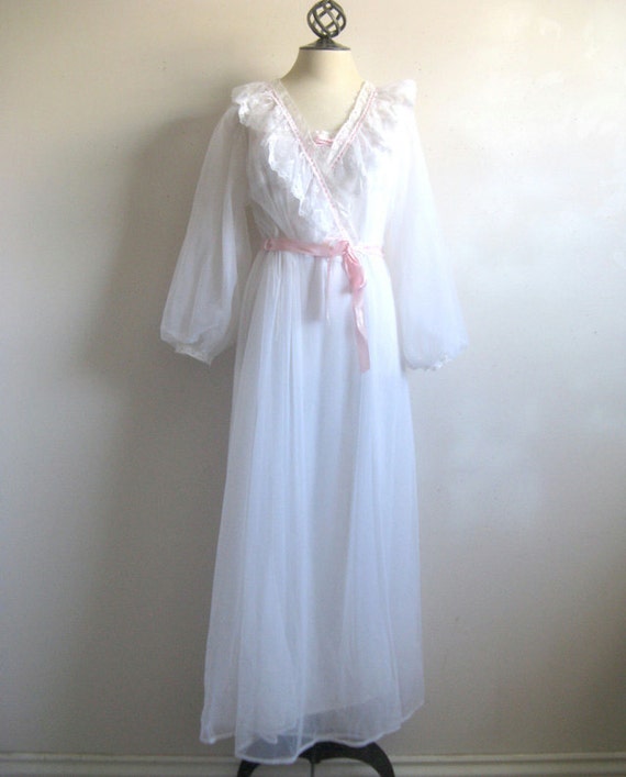 Vintage 1960s 2 Peignoir Set White Floral Chiffon Lace Night