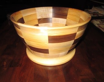 Popular items for segmented wood bowl on Etsy