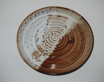 Hand thrown plate | Etsy