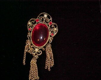 Popular items for red vintage brooch on Etsy