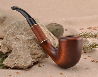 Decorative wooden smoking pipe