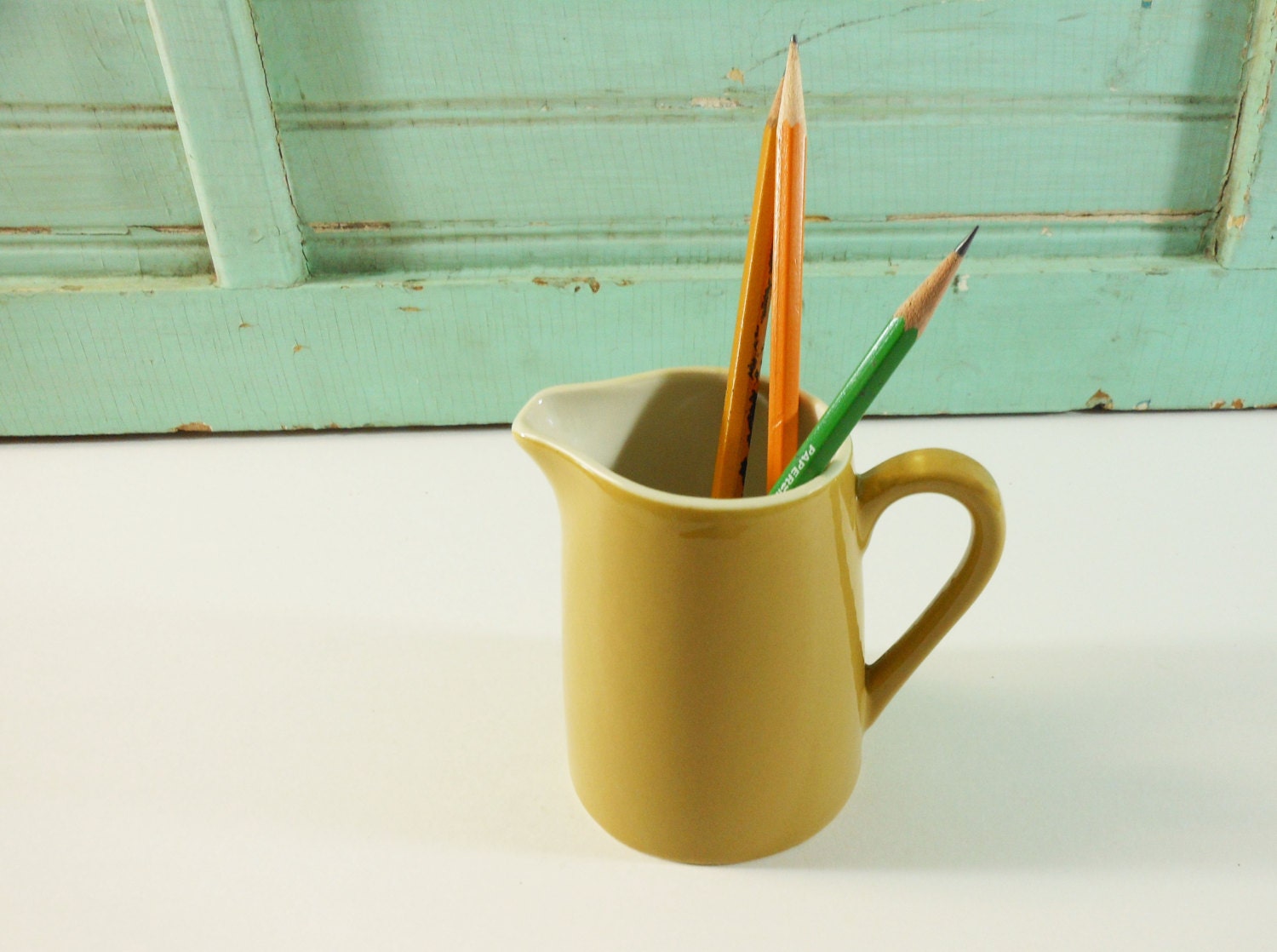 Small Mustard Brown Pitcher – Haute Juice