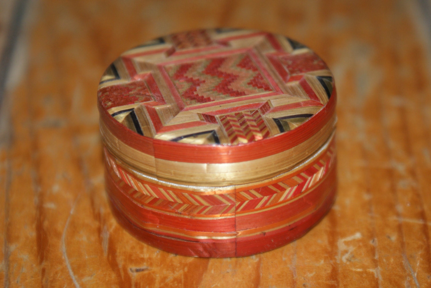 Beautifully Detailed Hand Crafted Small Basket Weaved Wood Inlayed ...