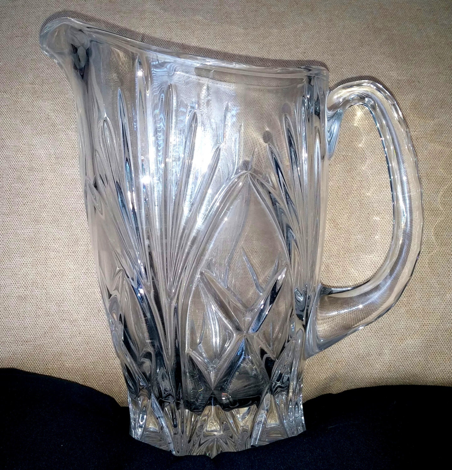 An Elegant and Brilliant 24% Lead Crystal Water / Beverage Pitcher ...