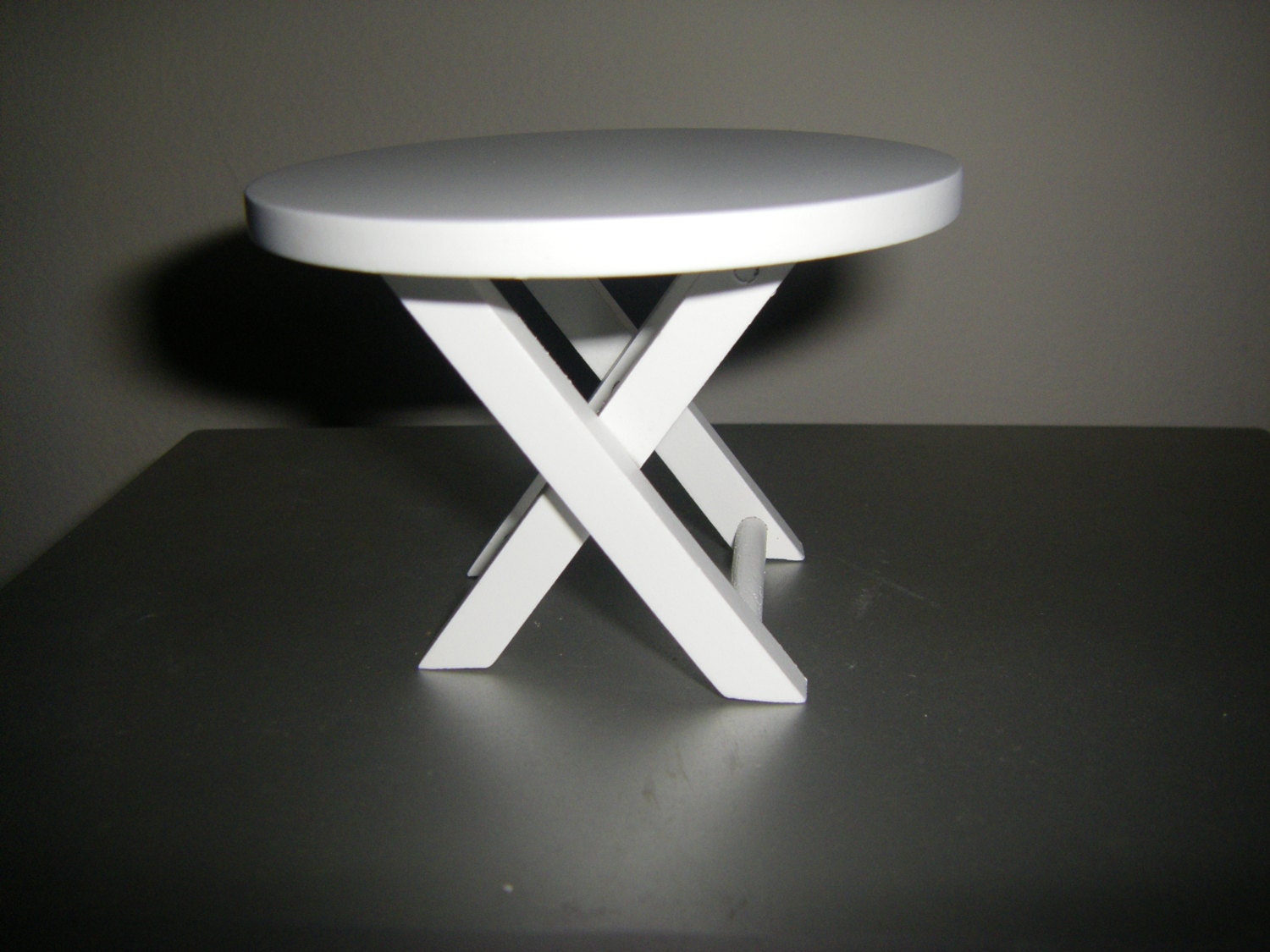 White painted wood round folding table 1/12 scale miniature dollhouse ...