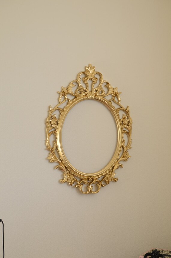 Items similar to Baroque Gold Oval Ornate Frame-Photo prop- Custom ...