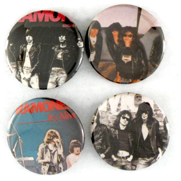 THE RAMONES Pin Set 4 Button Original Pop Art Punk Music Badges Joey ...