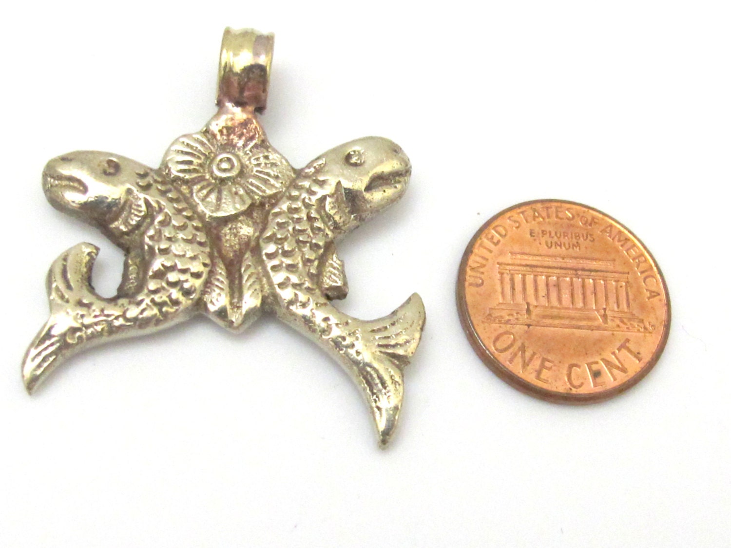 1 pendant Two golden fish auspicious Buddhist symbol charm