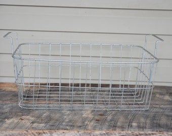 Vintage wire basket | Etsy