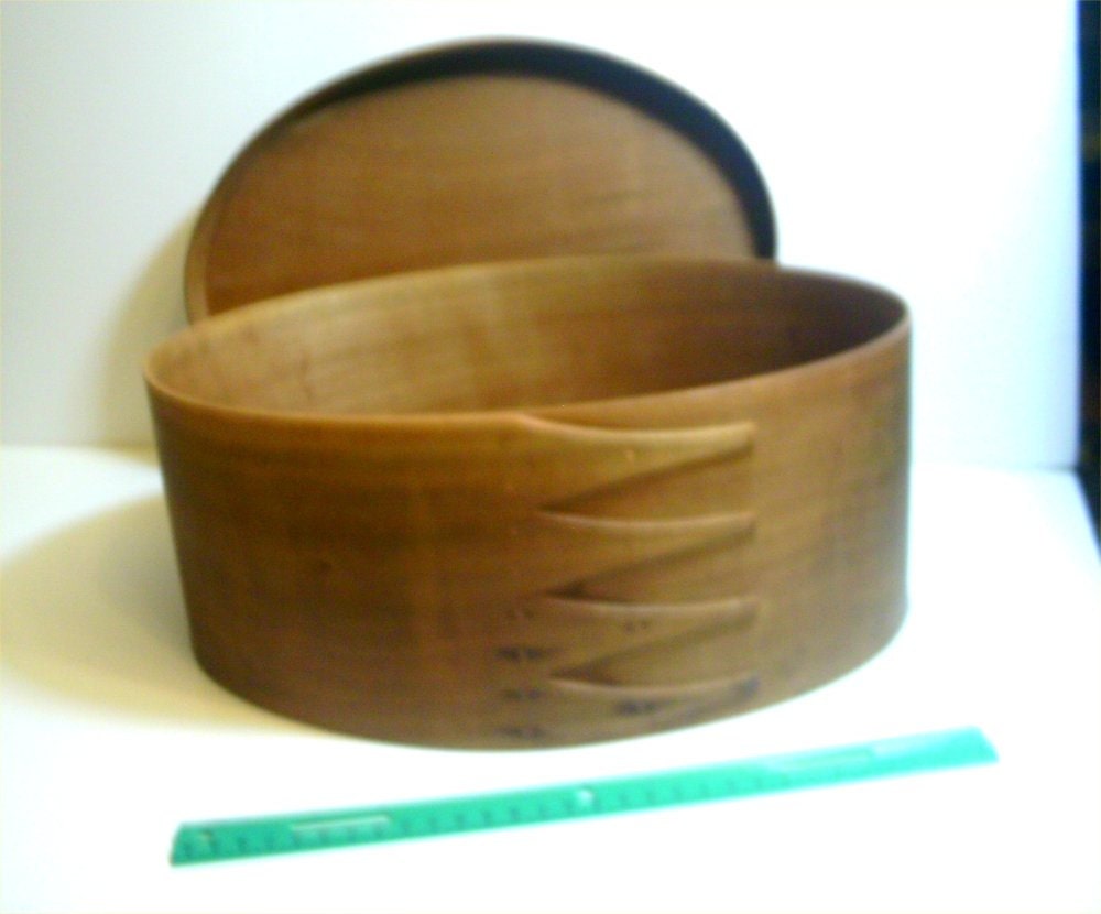 Hand Crafted Vintage Oval Shaker Box -Large – 13 1/4 inches – Bentwood ...
